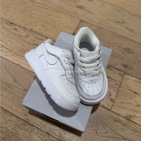 Nike | Shoes | Nike Air Force Easy On | Poshmark